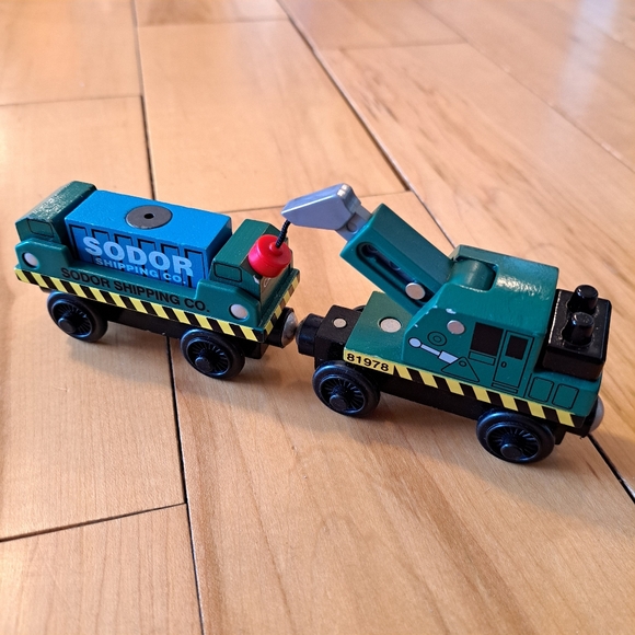 Thomas & Friends | Toys | Dock Cargo Car Dock Crane Carsodor Shipping ...